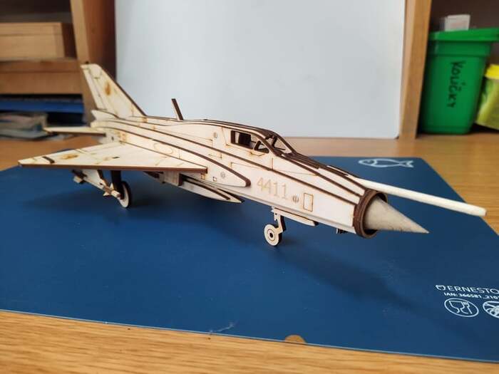 Model MiG-21 PFM :: Wings4kidsCZ